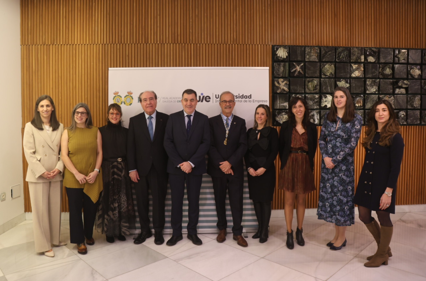 Acto de entrega de los Premios RAGC-UIE para investigadoras e ...